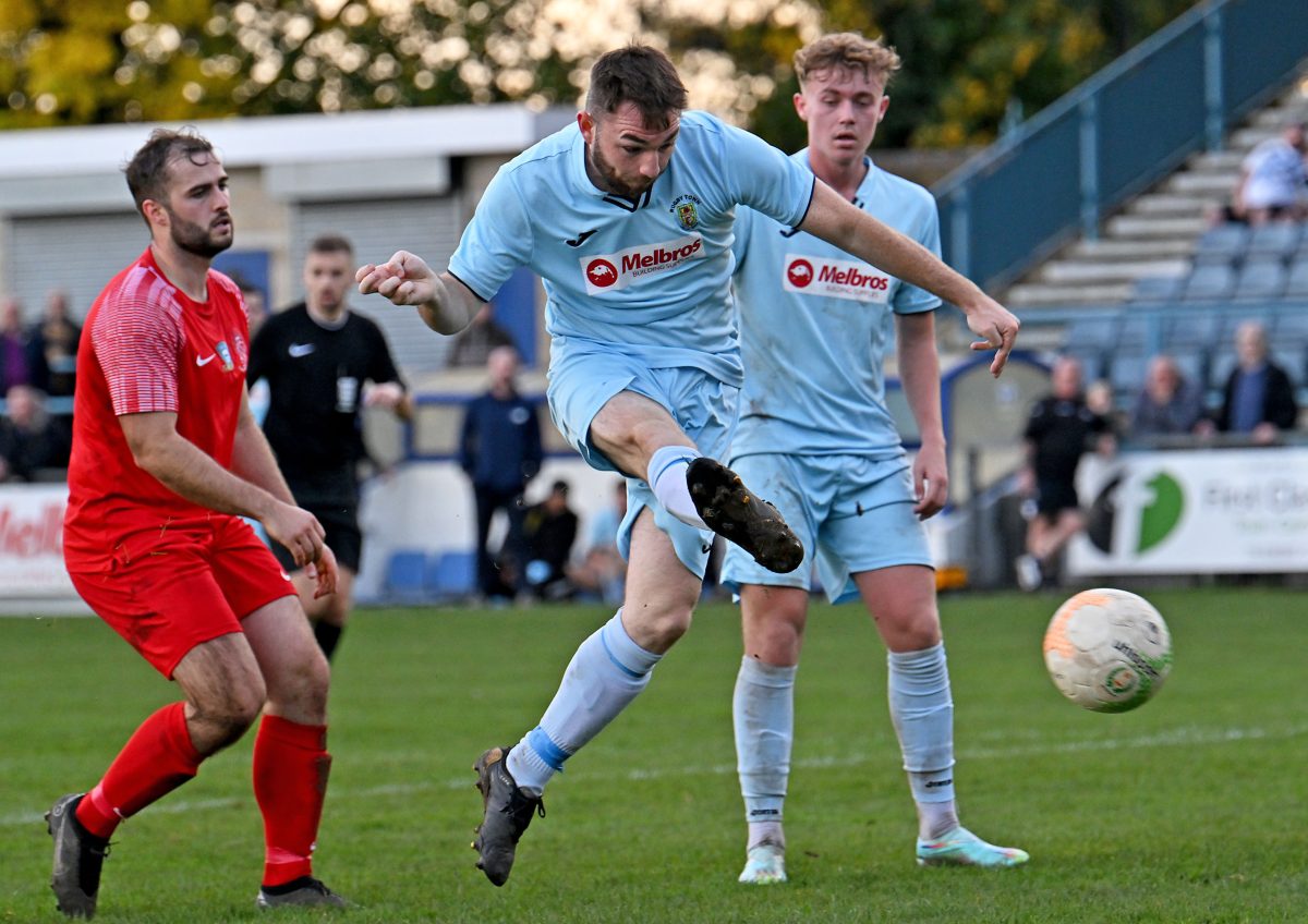 FOOTBALL - Valley return to winning ways against Oadby - The Rugby Observer