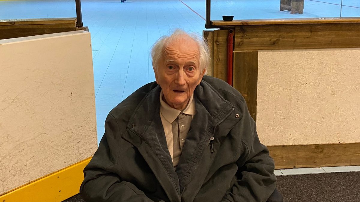 Nonagenarian ex-champion speed skater rolls back the years with arena ...
